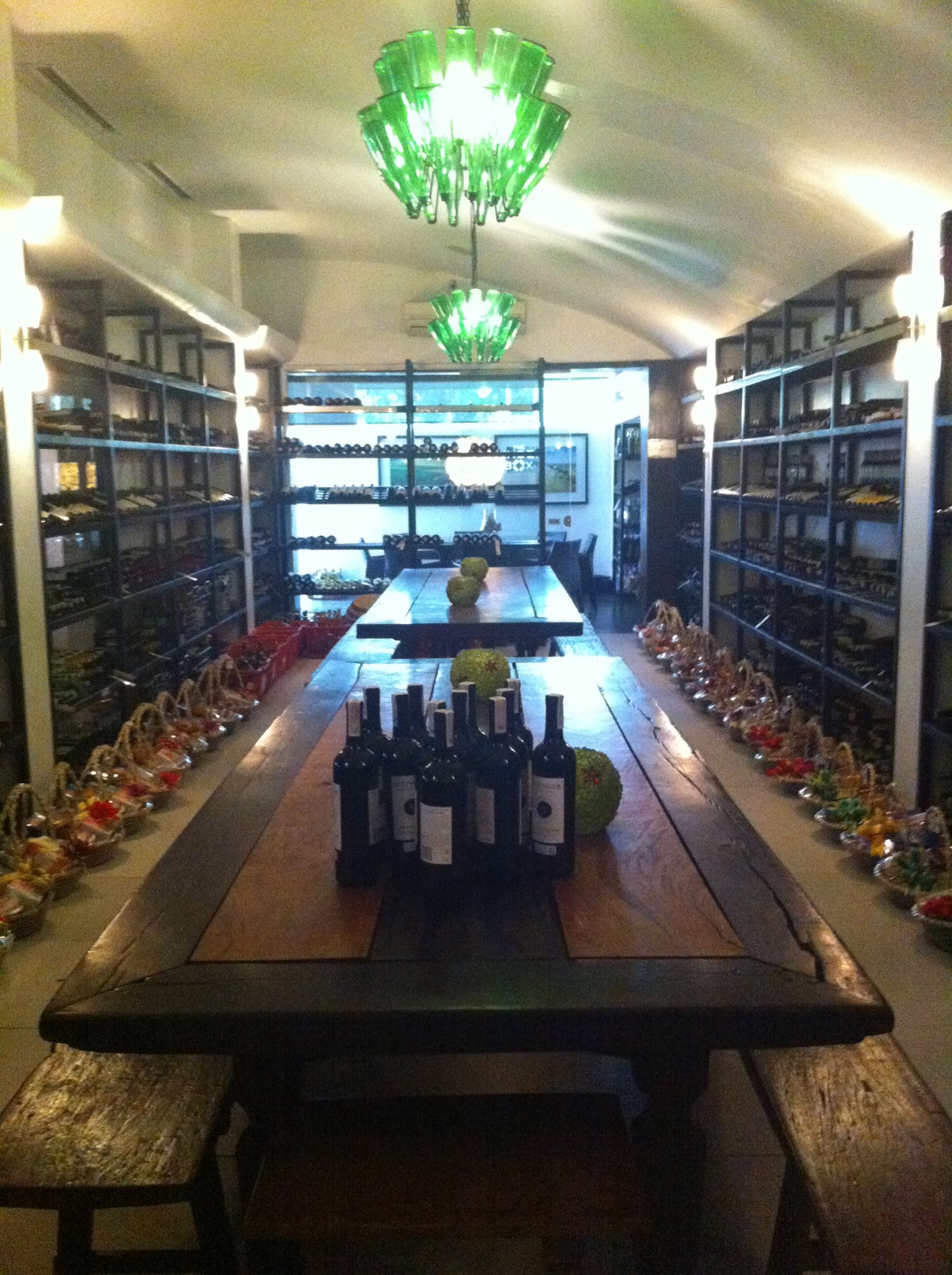 【セブ】ワインと料理が楽しめるThe Tinder Boxでディナー｜ フィリピン現地情報 ｜セブ留学アカデミー